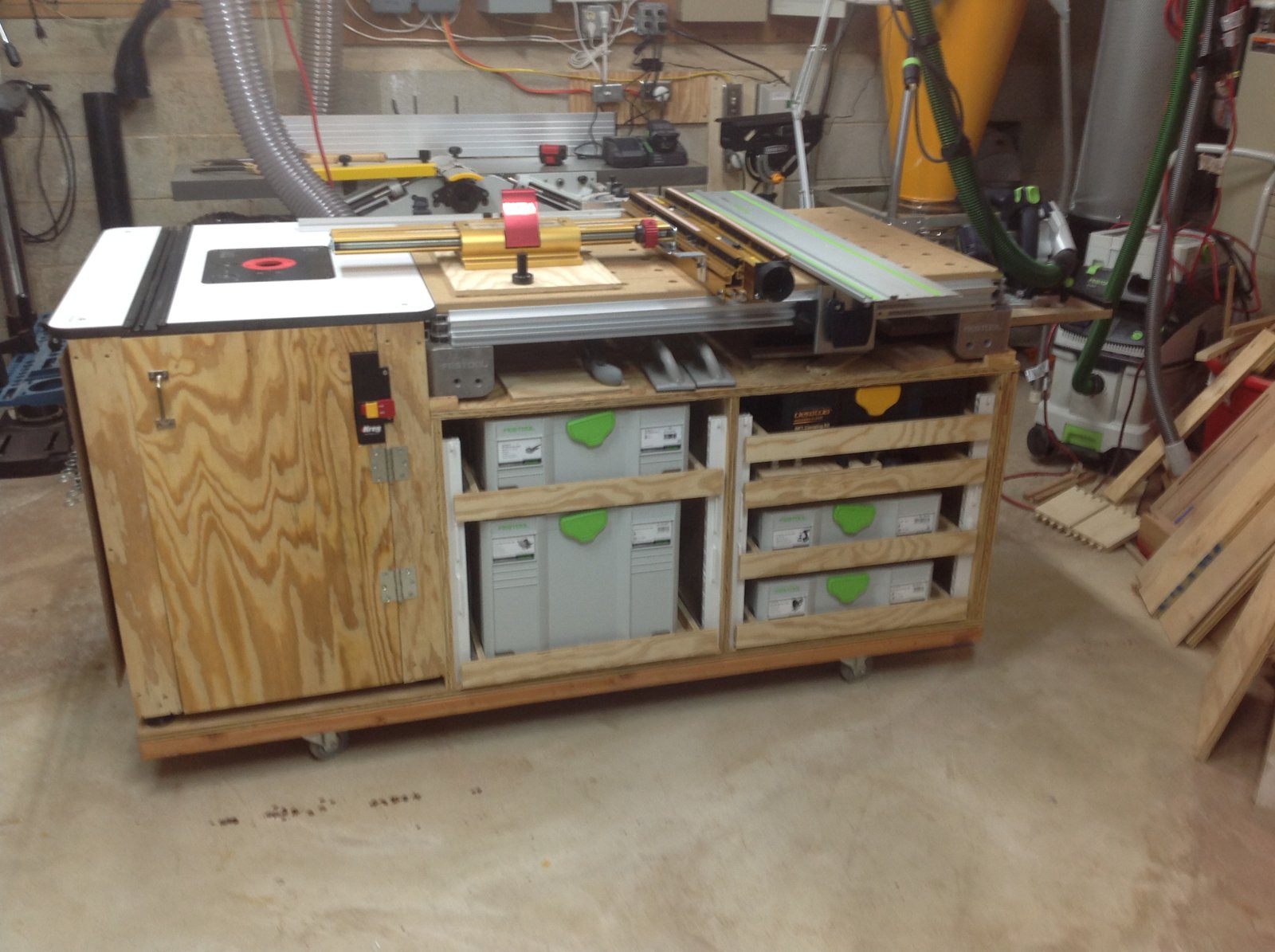 Workbenches With a Difference - Table Saw Central